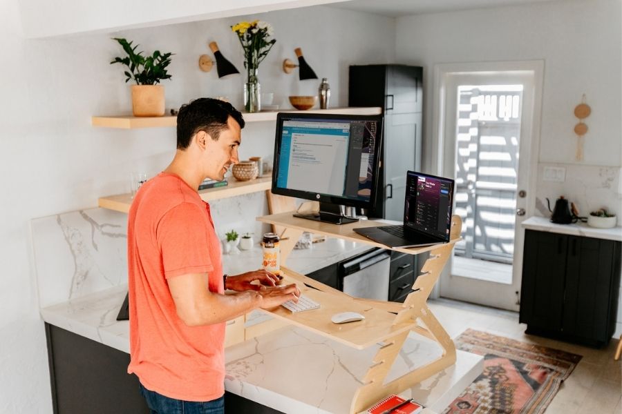 Standing Desk Workouts Anyone Can Do – HeadsUp Design